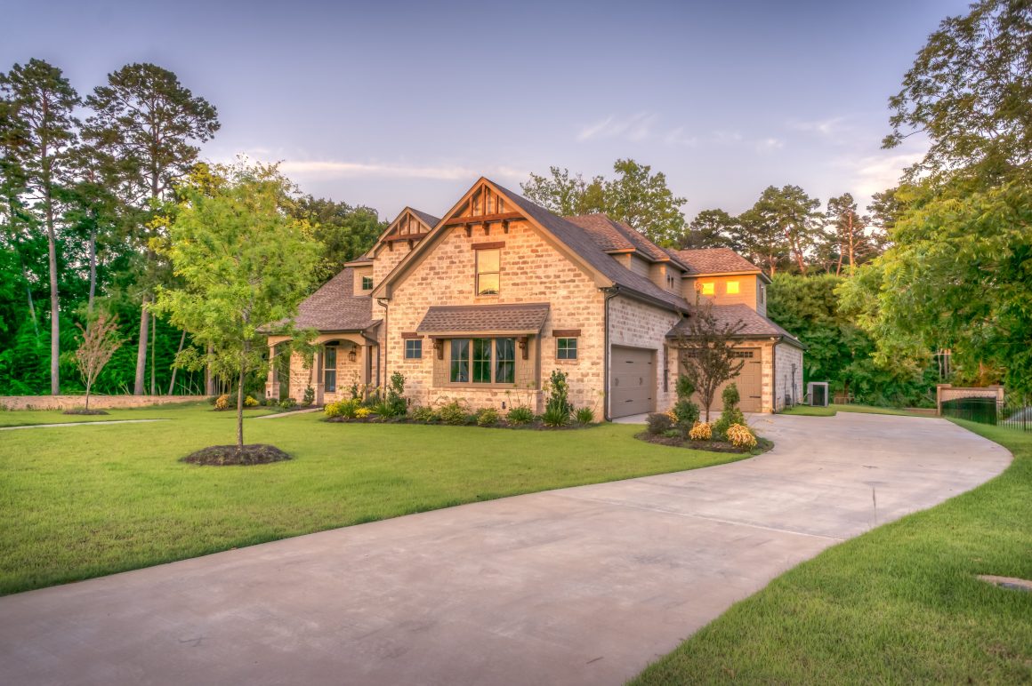 A life in a House Versus an Apartment: A Comparison - Purples Blog